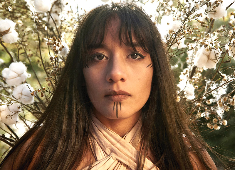 Mara Ortiz revive en 'India' la historia de la América Latina ...