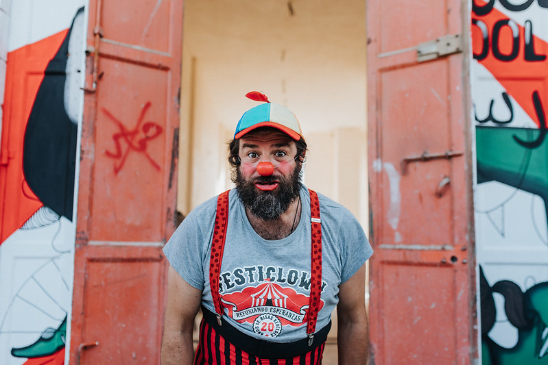 Iván Prado recorrerá las ciudades españolas con sus talleres 'Payaseando la existencia' – Artezblai