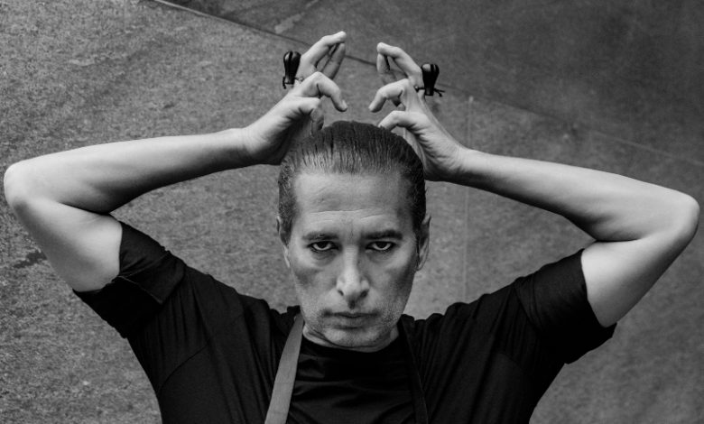 Israel Galván explora sus raíces en 'Sevillanas Solteras' – Artezblai